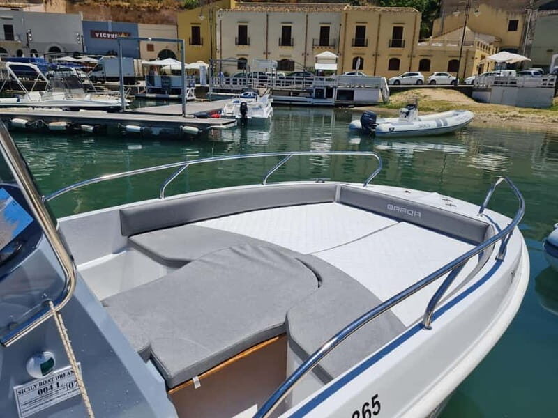 Castellammare del Golfo: Half-Day Boat Rental may/June - The Itinerary in Detail