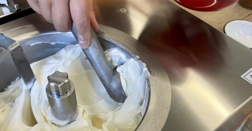 Castellana Grotte: Make and Taste Artisanal Gelato - What to Expect from the Gelato Workshop in Castellana Grotte
