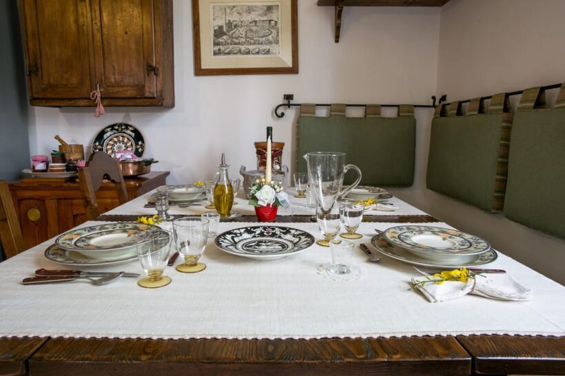 Castellina in Chianti: Dining Experience at a Local's Home - Who Should Sign Up?