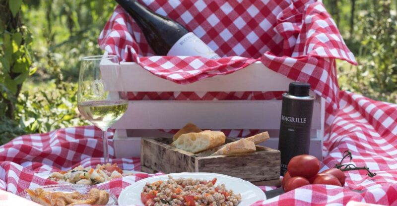 Castiglion Fiorentino: Buccelletti Wine Flight - The Setting: Views and Atmosphere