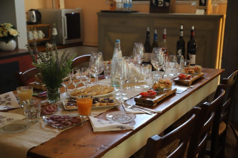 Castiglion Fiorentino: Tour, Tasting & Charcuterie Board - Breakdown of the Itinerary