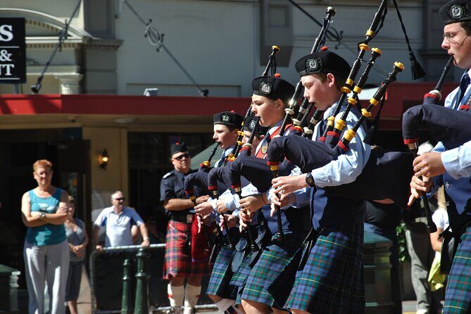 Castle, Coast & City Tour - 8 pax max - Castle Entrance Included - Who Should Book This Tour?