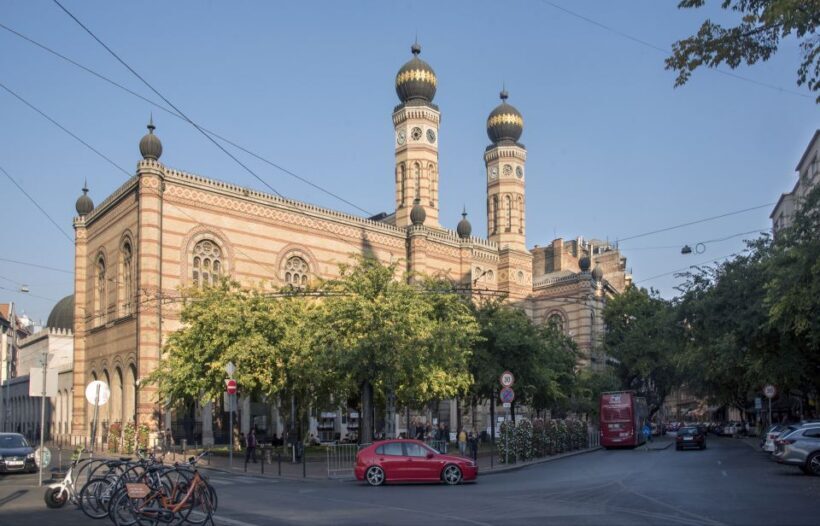 Castle District & Pest Driving Tour with Danube River Cruise - An Introduction to the Experience