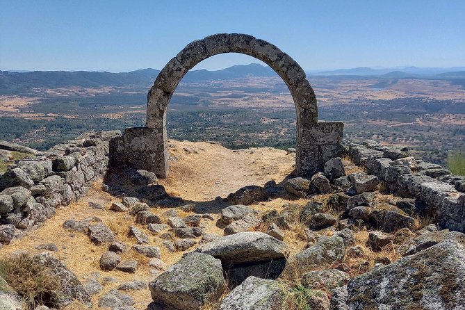 Castle of Monsanto: A Self-Guided Audio Tour of Portugal's Most Famous Site - What You Can Expect: The Practicalities