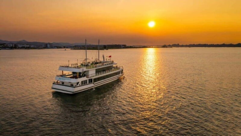 Cat Ba 2 days trip: Luxury cruise, national park & beach - What Makes This Tour Special?