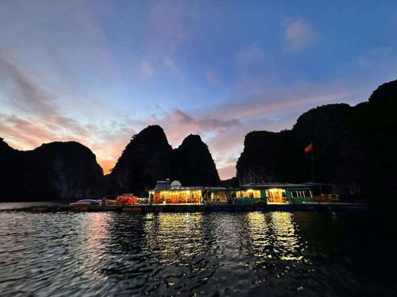 Cat Ba by night with bioluminescent plankton - Key Points
