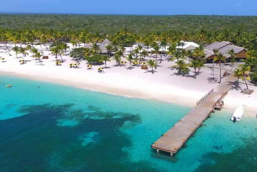 Catalina Island Catamaran Cruise with Lunch from Bayahibe - A Full Breakdown of the Experience