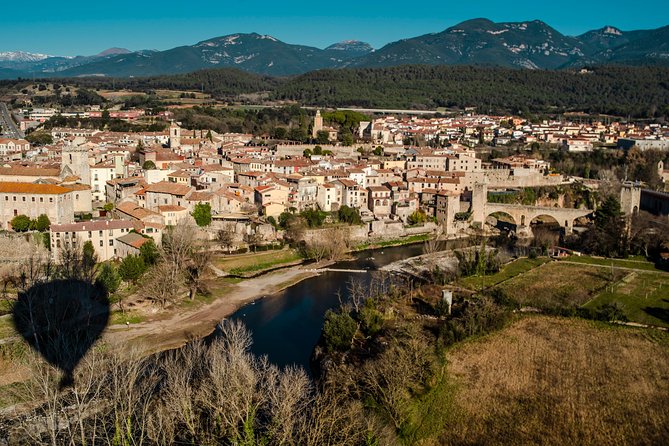 Catalonia Hot Air Balloon Ride and Breakfast Over the Volcanoes of La Garrotxa - Meeting Point and Accessibility Details