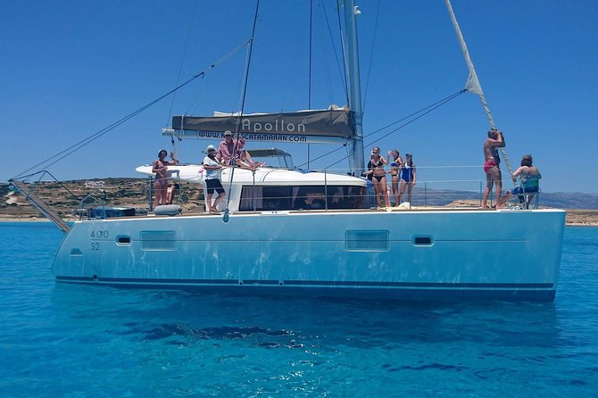 Catamaran All Inclusive-Day Cruise to Naxos or Paros With Lunch - Inclusions and Amenities