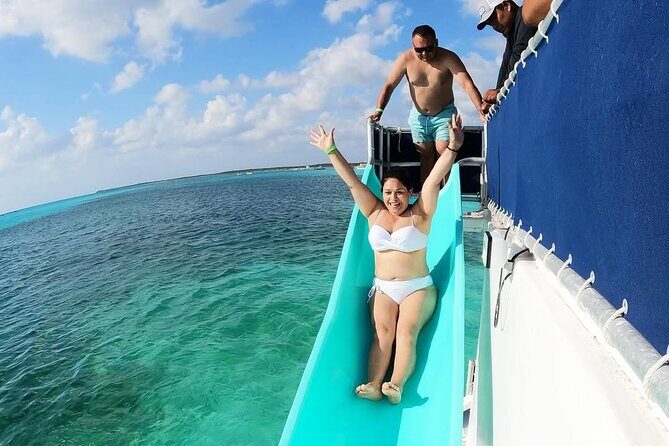 Catamaran Excursion + Open bar + Snorkeling at El Cielo - What the Reviews Say