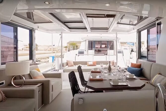 CATAMARAN Kleftiko Poliegos & Round of Milos Lunch With Openbar - Stunning Locations Visited