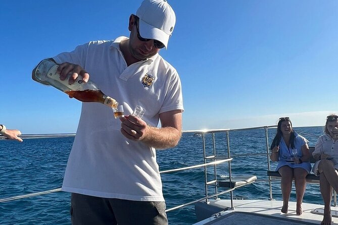 CATAMARAN OCEAN CRUISE TOUR, Food & Drinks included! - FAQ