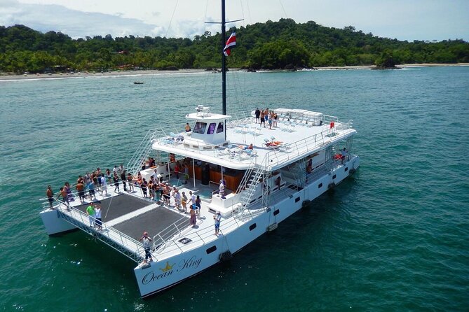 Catamaran Ocean King Manuel Antonio - Key Points