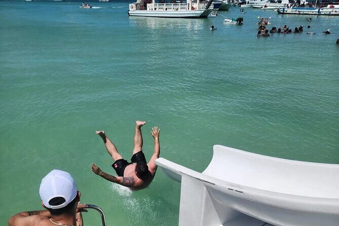 Catamaran party in Punta Cana with open bar, music and more - FAQ Section