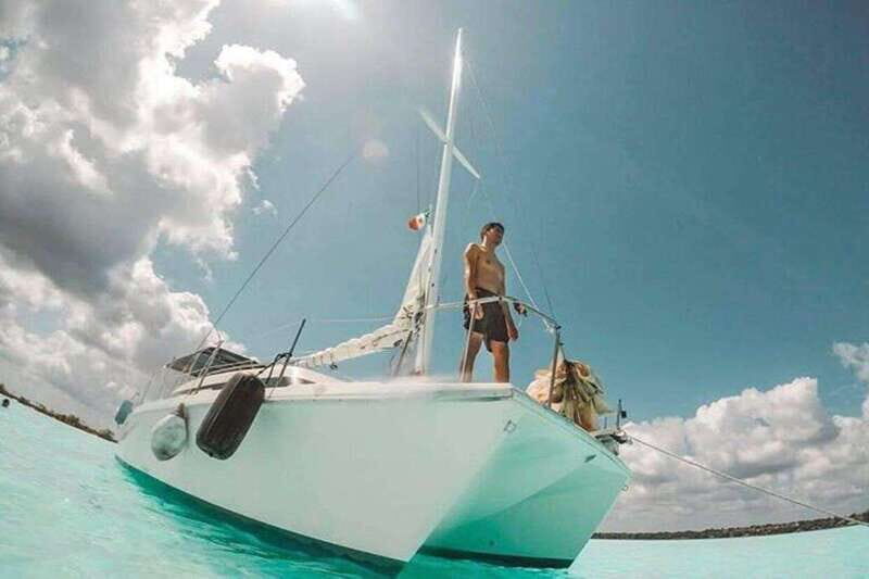 Catamaran party Isla Mujeres with drinks & lunch - Analyzing the Value