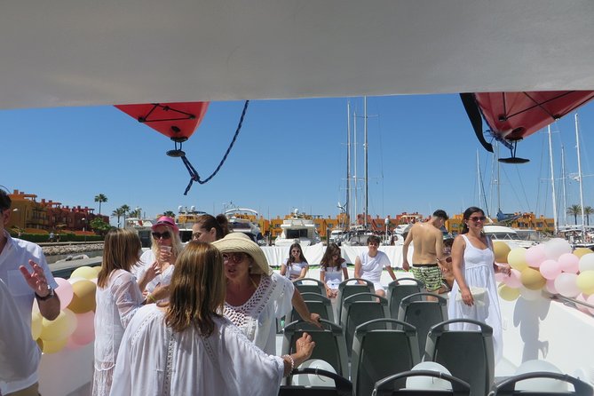 Catamaran Private Tour - Benagil & Marinha Beach - (28 PAX) - A Detailed Look at the Tour Experience