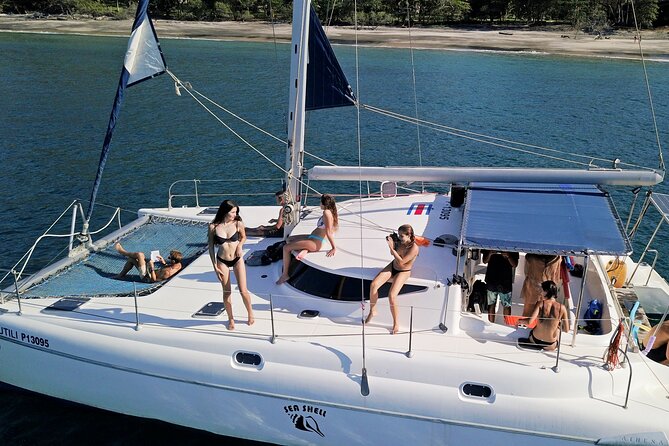Catamaran Sunset Cruise Tamarindo - Key Points