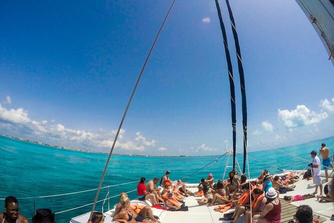 Catamaran to Mujeres Island with Open Bar on Board from Cancun - What the Reviews Tell Us
