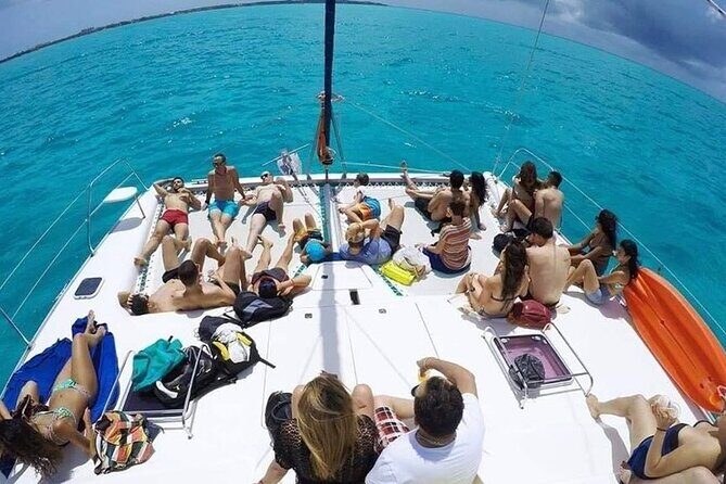Catamaran Tour to Isla Mujeres from Cancún with Bar and Lunch - A Full Breakdown of the Experience