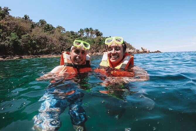 Catamaran Yelapa Beach Tour with Snorkeling, Food and Open Bar - Who Should Consider This Tour?