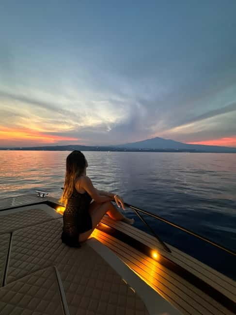 Catania, Acitrezza, Acireale: exclusive daily tour by RIB speedboat - The Experience in Detail