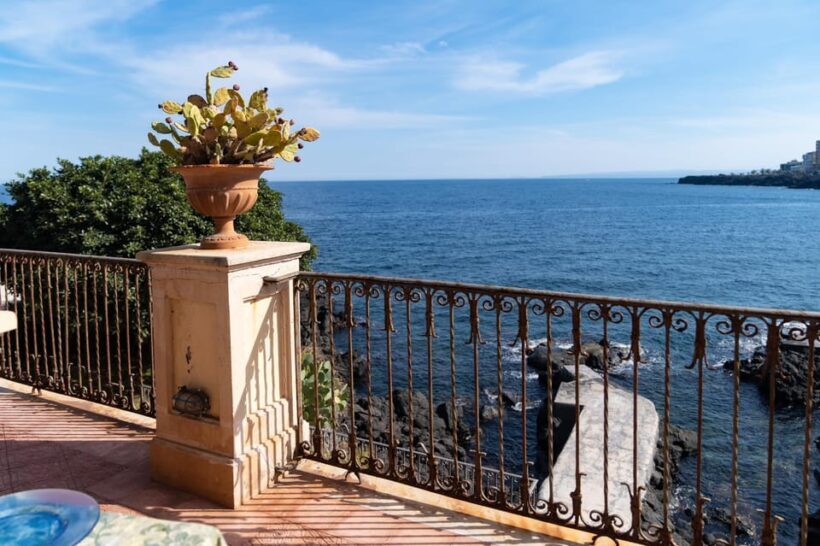 Catania: Cooking class set in a sea front historic villa - Why This Experience Works