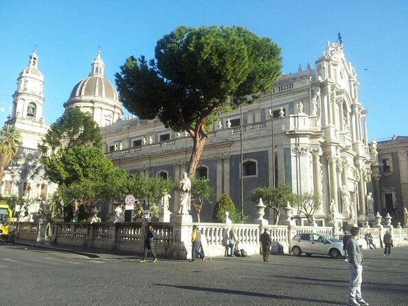Catania Duomo, via Etnea & Caltagirone - Transportation, Timing, and Practicalities