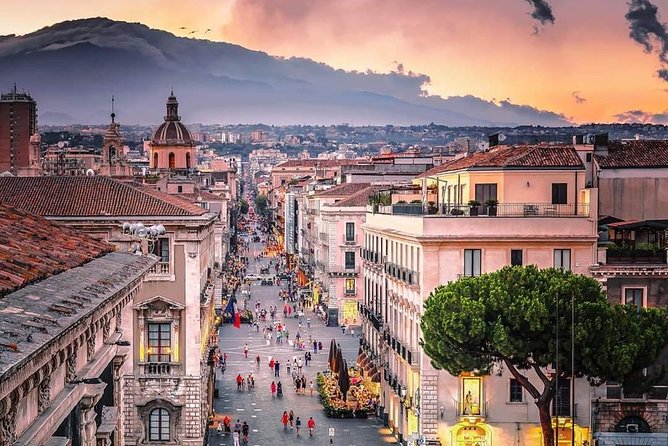 Catania Duomo, via Etnea & Caltagirone - Authentic Experiences and Authenticity Factors