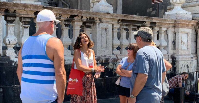 Catania: Guided Street Food Tour with Tastings - Guides, Atmosphere, and Group Size