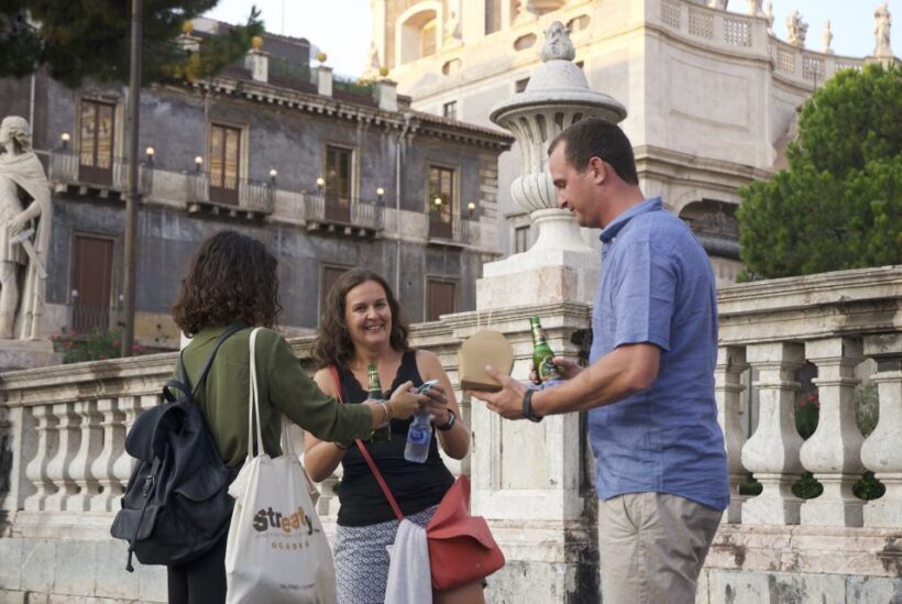 Catania: Nighttime Street Food Small Group Tour - Key Points