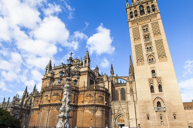 Cathedral, Alcazar and Giralda Guided Tour with Priority Tickets - Practical Details and What You Should Know