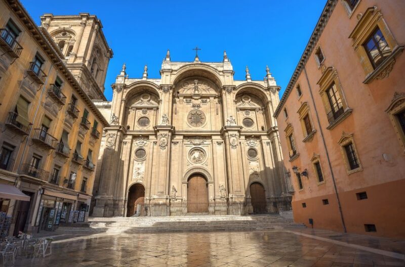Cathedral and Royal Chapel with Albaicín and Sacromonte - Authentic Experiences and Authentic Tips