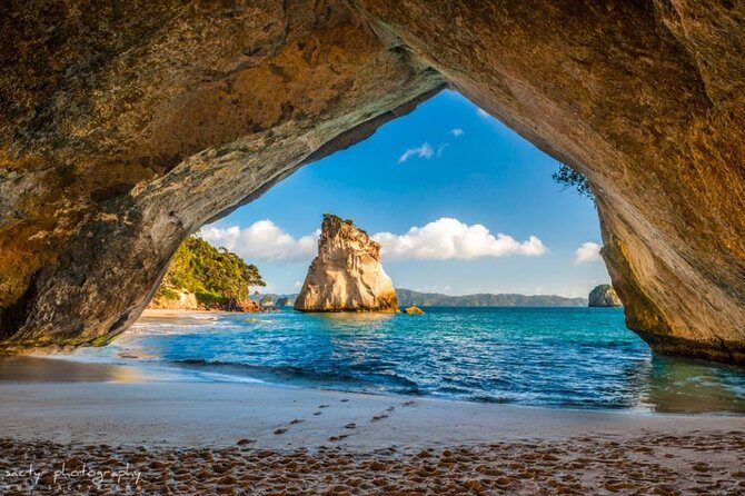 Cathedral Cove & Hot water beach -Full Day Tour: PRIVATE TOUR - Authentic Experiences and Authentic Views