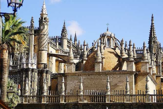 Cathedral & Giralda of Seville Exclusive Group, Max. 8 Travelers - Artifacts and Treasures