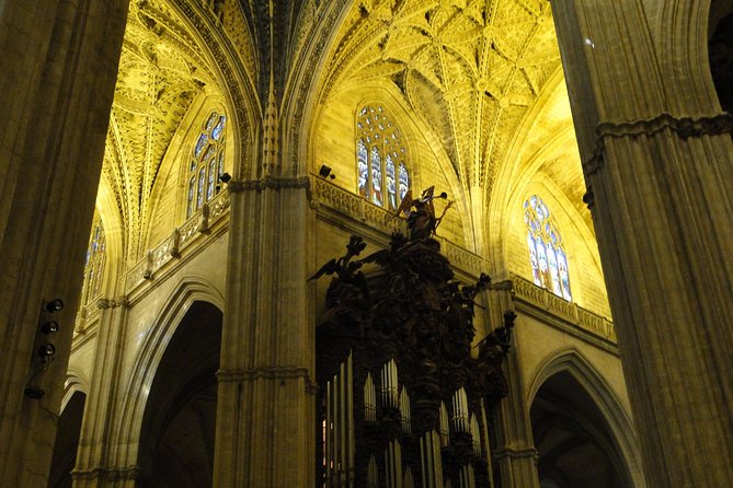 Cathedral & Giralda of Seville Exclusive Group, Max. 8 Travelers - Intimate Experience