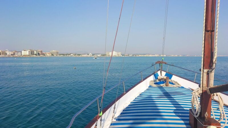 Cattolica: boat tour and aperitif at sunset - Key Points