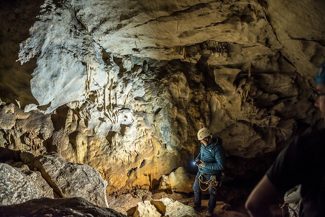 Caving in Arrábida Natural Park, Setúbal, Sesimbra, near Lisbon - Exploring the Caves of Arrábida Natural Park: An Authentic Underground Adventure
