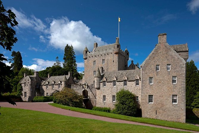 Cawdor Castle, Clava cairns and Culloden Battlefield - Key Points