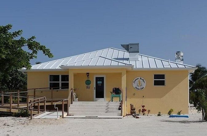 CaymanVisitor Hide & Seek GeoTour Self-Drive Tour - The Real Value for Travelers