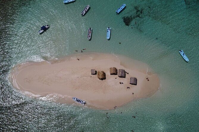 Cayo Arena, Paradise Island Tour - Market Visit and Return Journey
