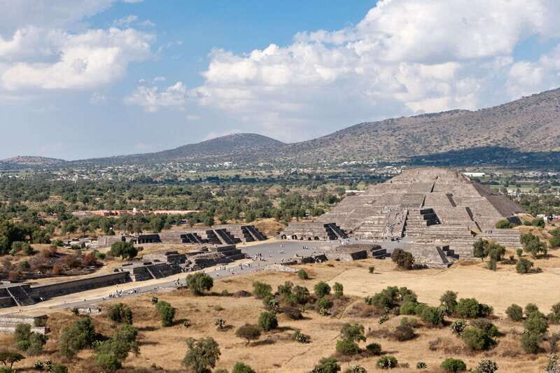 CDMX: enjoy the pyramids of Teotihuacan and the Basilica of Guadalupe - Authentic Experiences and Tips