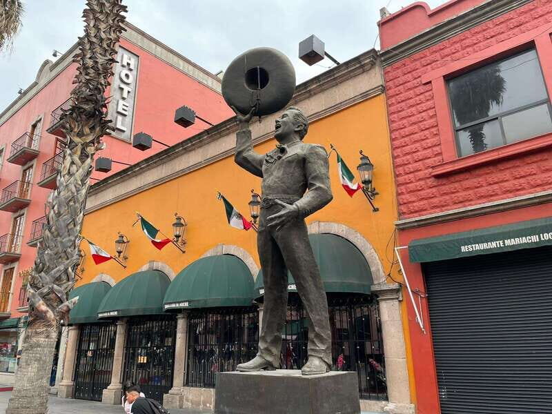 CDMX: Garibaldi Copa Show - The Sum Up: An Authentic Night Out in Mexico City