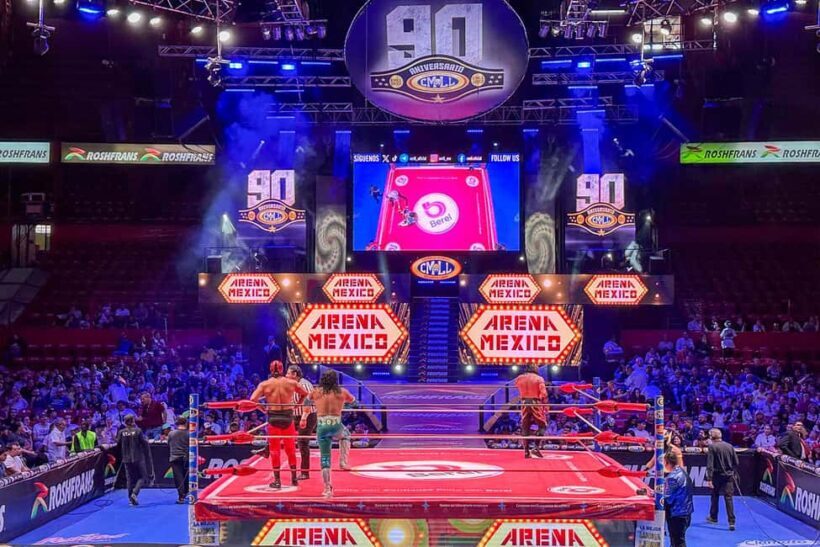 CDMX: Mexican nightlife with shots and wrestling - Key Points