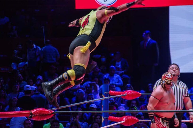 CDMX: Mexican nightlife with shots and wrestling - The Evening Flow and Logistics