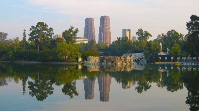 CDMX: Private bicycle tour through the Chapultepec Forest. - Key Points