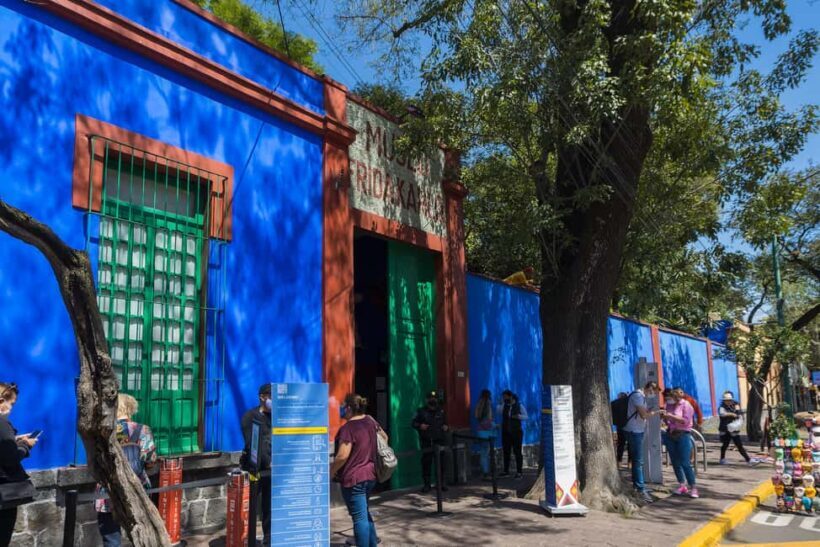 CDMX: Private tour of Xochimilco, Coyoacán, and the Frida Museum - Key Points
