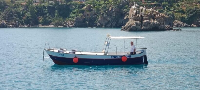 Cefalù: boat ride with swimming and aperitif - Key Points
