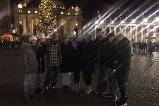 Celebrate Christmas in Rome - Small Group Walking Tour - Discovering Ancient Roman Streets Dressed for the Holidays