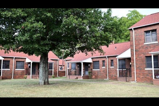 Center Street Dynamite Hill Walking Tour - An In-Depth Look at the Tour