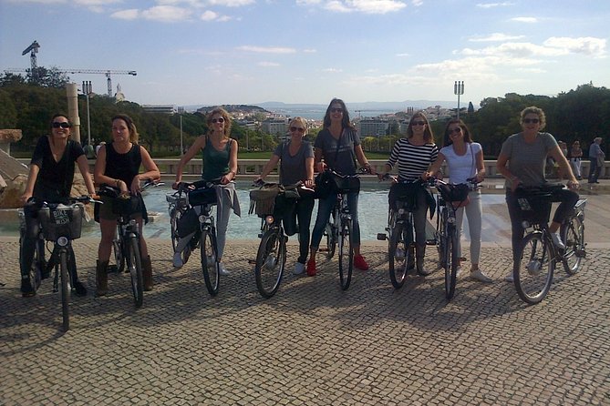 Central Lisbon E-Bike Tour - Accessibility and Booking Requirements